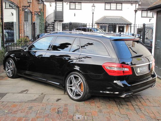 Mercedes-Benz E63 AMG Estate - Ceramic Brakes 2011 | Surrey Near London ...