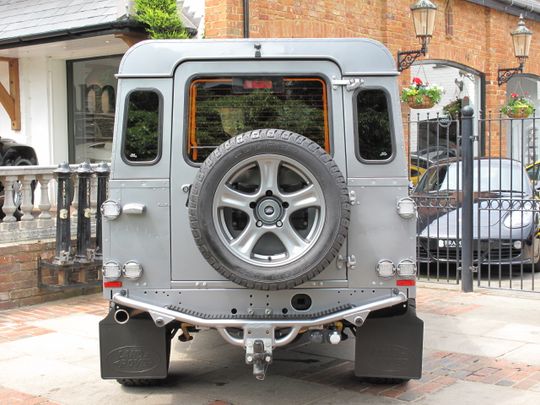 Land Rover Defender Defender 110 XS Station Wagon - Thor Sport Plus ...
