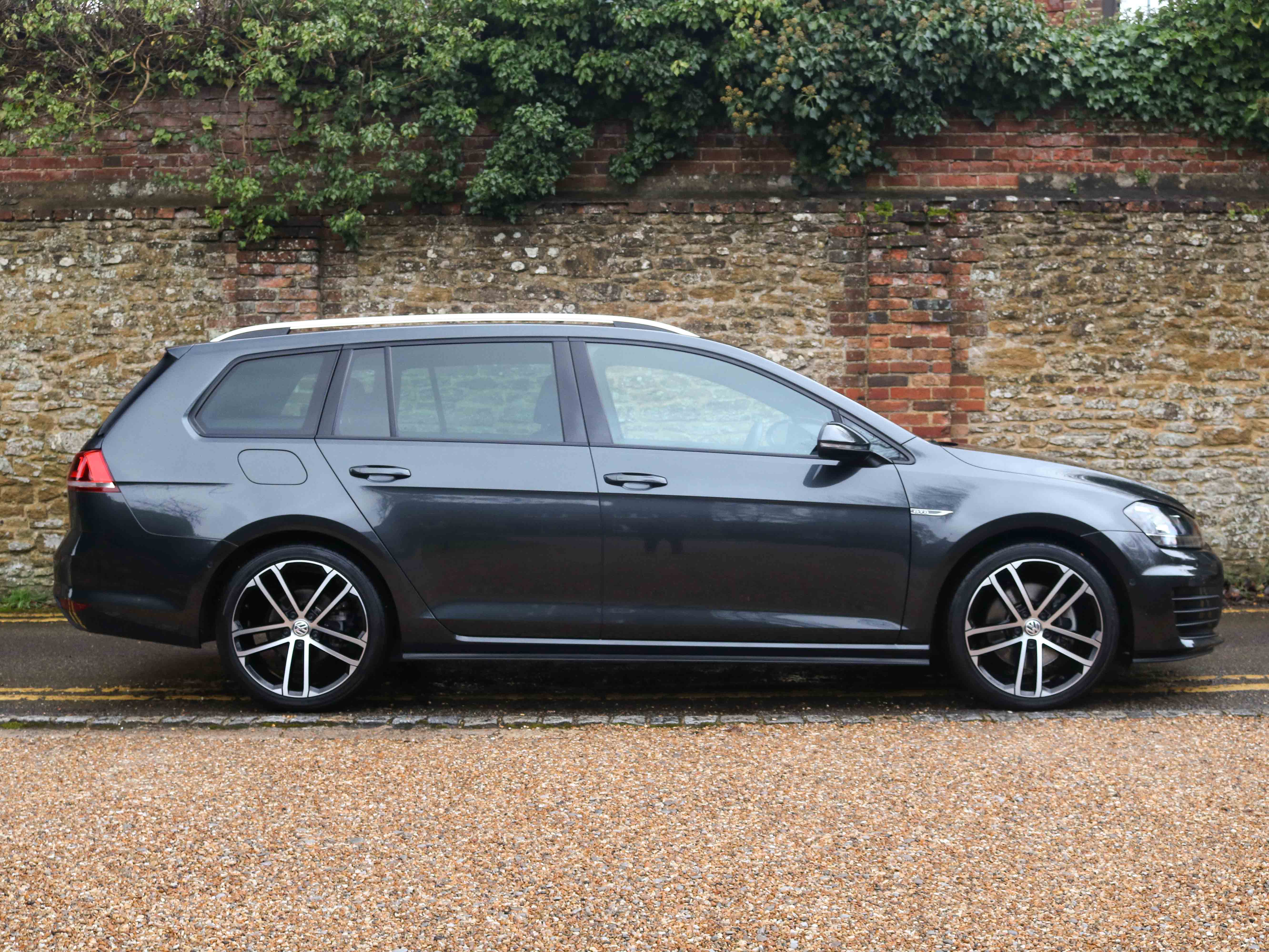 Volkswagen Golf GTD TDI Estate 2016 | Surrey Near London Hampshire ...